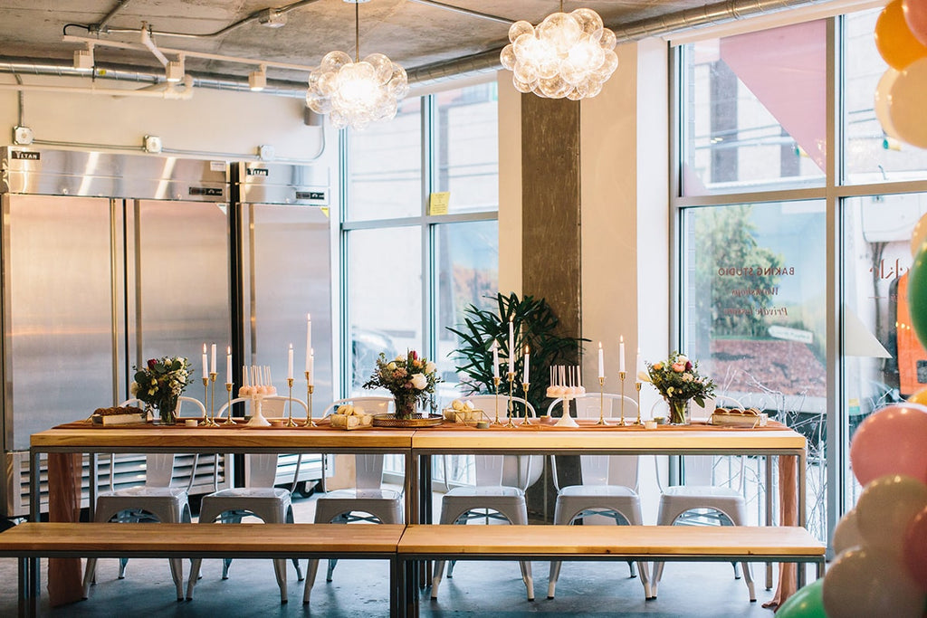 The Rainbow 25 Bubble Chandelier - White Leather | The Light Factory